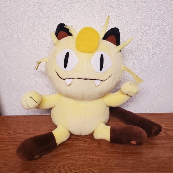 Hasbro | Toys | Plush Vintage 999 Yellow And Brown Meowth Pokemon ...